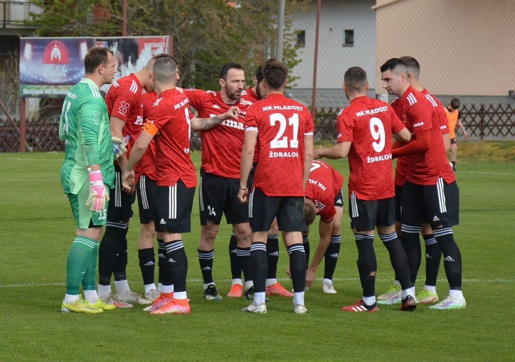 MLADOST ŽDRALOVI: Mladost niže pojačanja, Renato Radić u upravnom ...