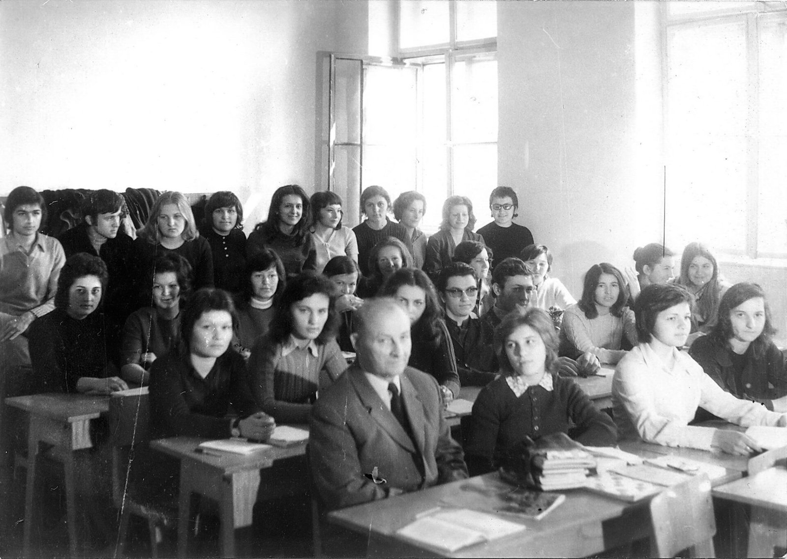 Ova generacija je proslavila 50. godina mature. Zvali su ih ”putnički ...